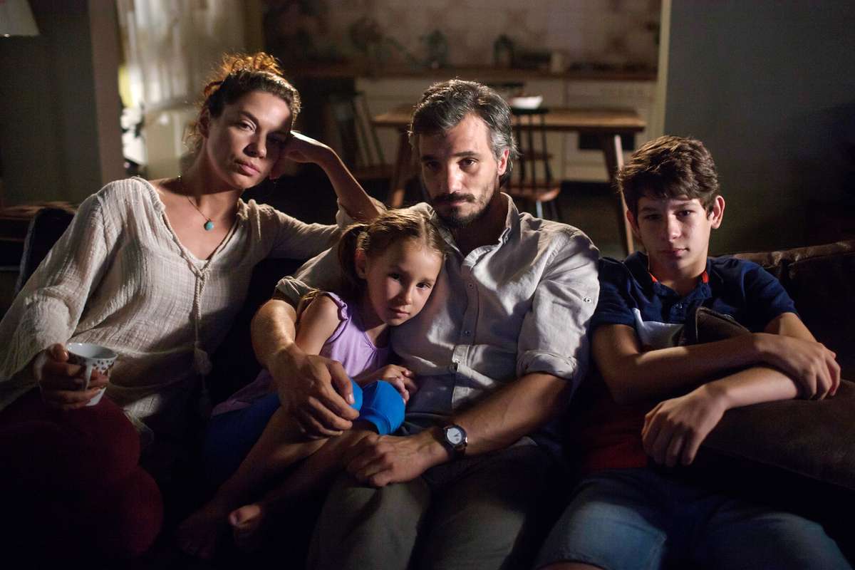 Filmska ocena: Družinica, 2017 - Harb.si : Harb.si